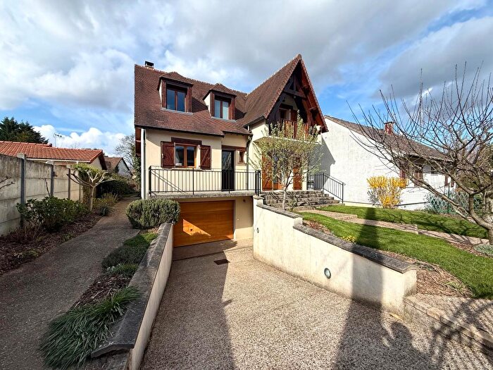 Maison à vendre - Villecresnes - 5 pièces - 4 chambres