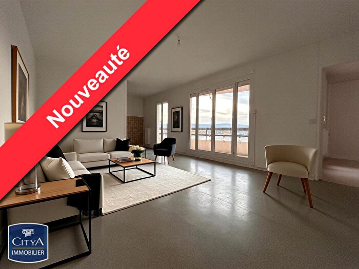 Appartement à vendre - Sedan, ZUP, Lac - 4 pièces - 3 chambres