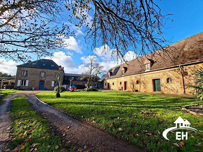 Maison à vendre - Chandai - 15 pièces - 10 chambres