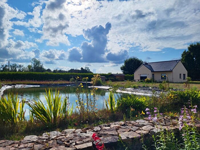 Maison 4 pièces à Quemperven, à vendre