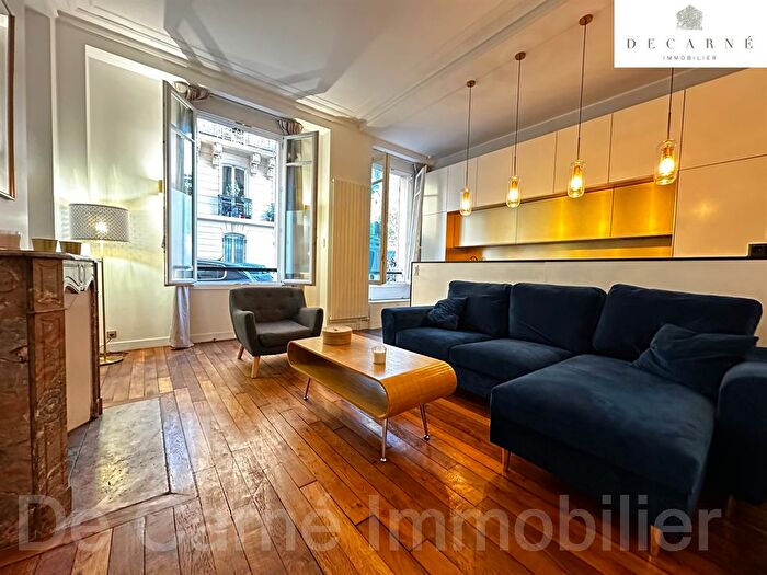 Appartement 3 pièces à louer à Paris 7ème
