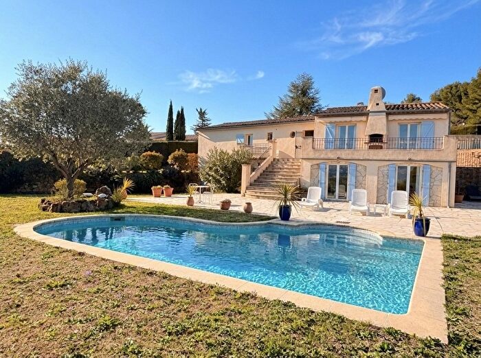 Maison à vendre - Mouans-Sartoux - 8 pièces - 5 chambres