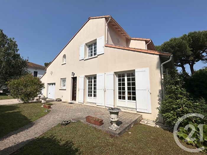 Maison à vendre - Royan, La Garenne - 5 pièces - 4 chambres