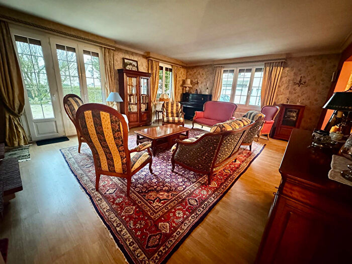 Maison à vendre - Le Plessis-Belleville - 5 pièces - 3 chambres