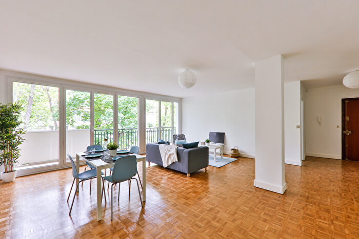 Appartement à louer - Ville-dAvray - 4 pièces - 3 chambres