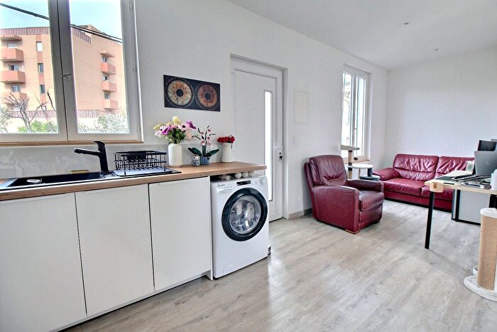 Appartement à vendre - Nice, Pasteur - 3 pièces - 2 chambres