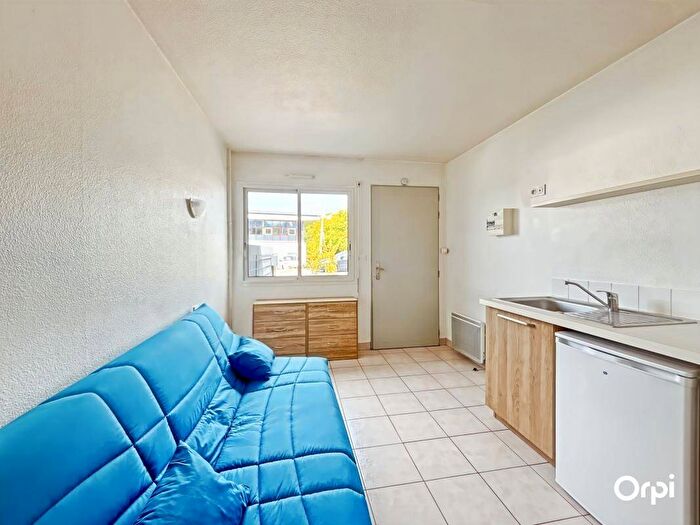 Appartement à louer - Quatre Chemins-Quelisoy, Larmor-Plage - 1 pièce