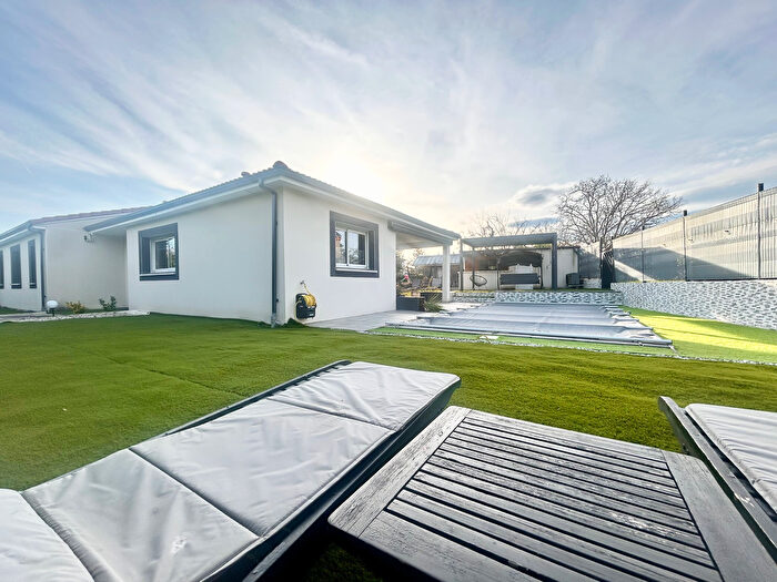 Maison à vendre - Riom, Les Charmettes, Le Champ dOjardias, Layat - 4 pièces - 3 chambres