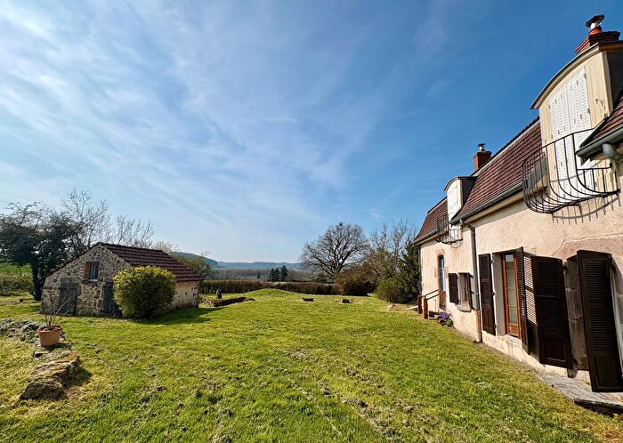 Maison à vendre - Saint-Didier-sur-Arroux - 4 pièces - 3 chambres