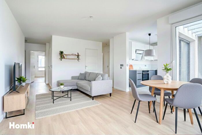 Appartement à vendre - Saint-Cyr-lécole, Centre-ville - 4 pièces - 3 chambres