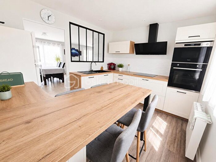 Maison 8 pièces à vendre à Livry-Louvercy