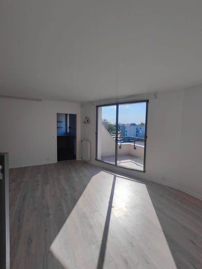Évry-Courcouronnes : Appartement 3 pièces à louer