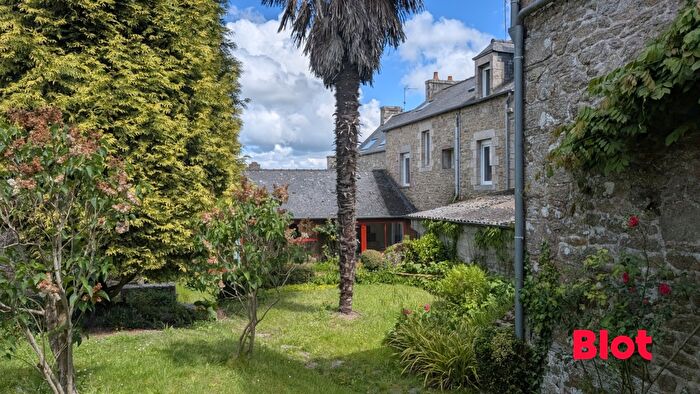 Maison 12 pièces à vendre à Quévert