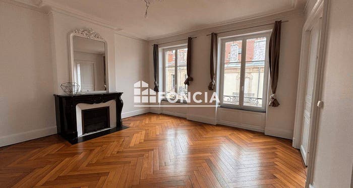Appartement 6 pièces à Centre Ville-Charles III, Nancy, à louer