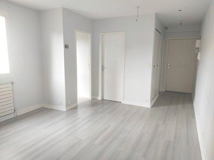 Appartement à louer - Saint Alyre, Clermont Ferrand - 2 pièces - 1 chambre