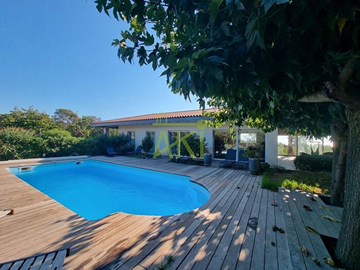 Maison à vendre - Grosseto-Prugna - 9 pièces - 6 chambres