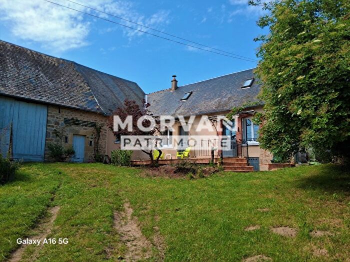 Maison 4 pièces à Château-Chinon Campagne, à vendre