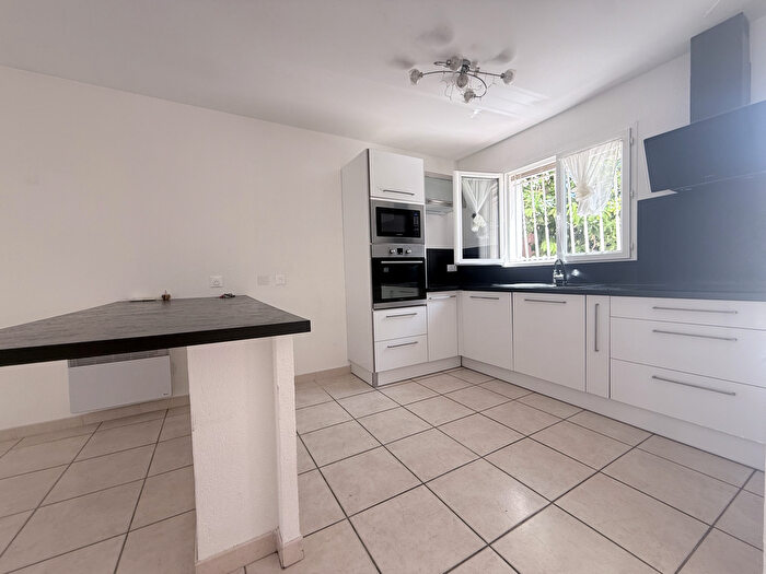 Maison 4 pièces à vendre à Pia