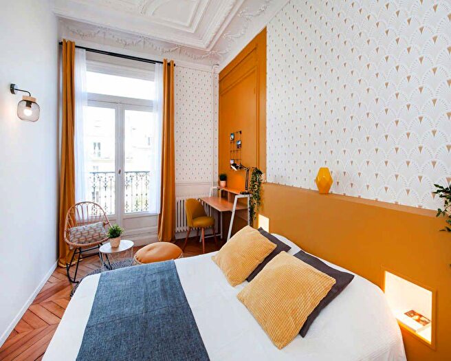 Pereire-Malesherbes, Paris 17ème arrondissement : Appartement 7 pièces à louer