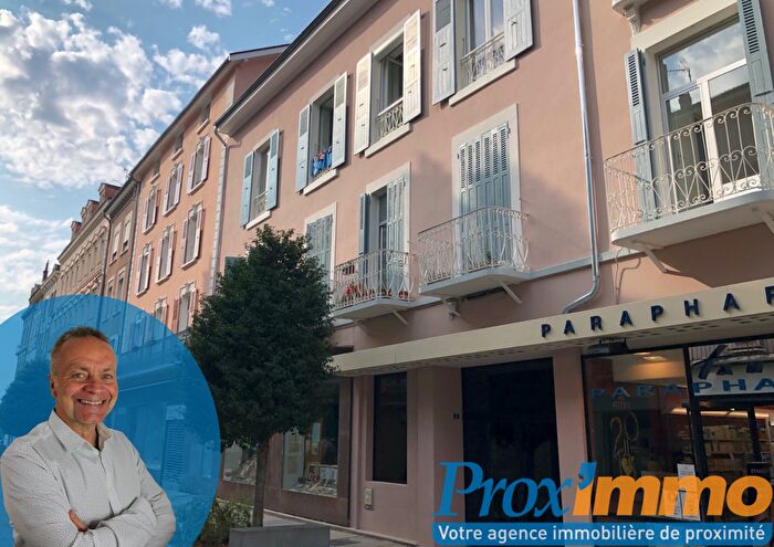 Appartement à vendre - Voiron, Centre-ville, Gare - 3 pièces - 2 chambres