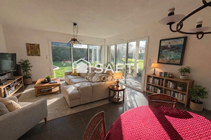 Maison à vendre - Kermoroch - 5 pièces - 3 chambres