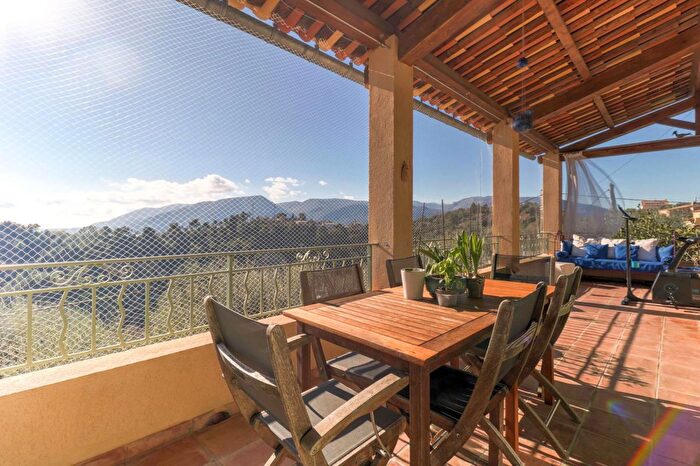 Maison à vendre - La Roquette-sur-Var - 4 pièces - 3 chambres