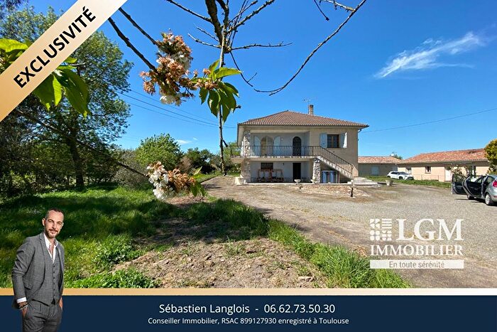 Maison à vendre - Eaunes - 9 pièces - 8 chambres
