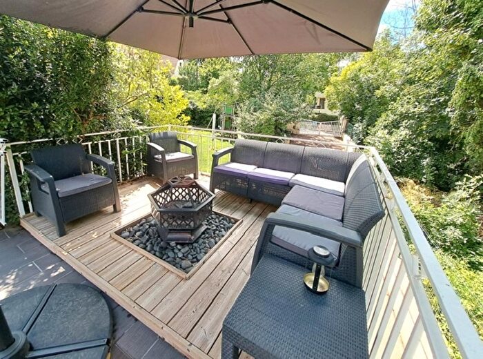 Maison à vendre - Chessy - 7 pièces - 4 chambres