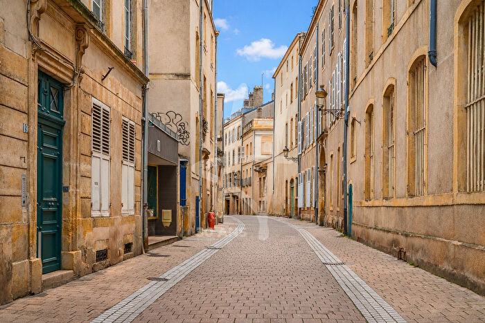 Appartement à vendre - Metz, Centre-ville - 4 pièces - 2 chambres