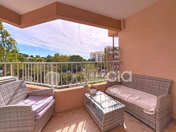 Appartement à vendre - Le Cannet, Mimosas - 3 pièces - 2 chambres