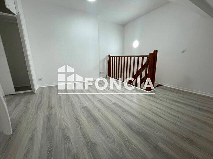 Appartement à louer - Saint Louis, Saint-Germain-en-Laye - 2 pièces - 1 chambre