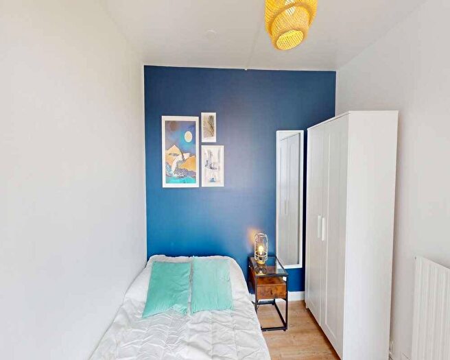 Appartement à louer - Bassin de la Villette, Paris ème arrondissement - 5 pièces - 5 chambres