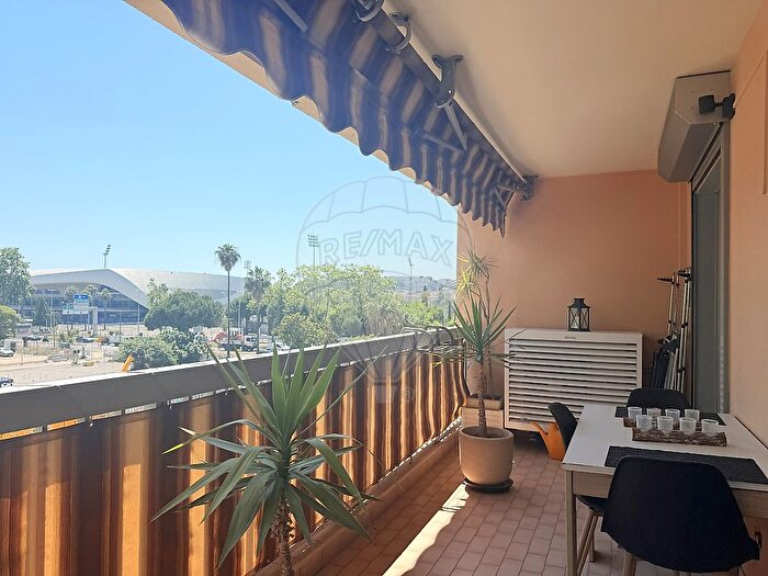Appartement 3 pièces à Nice, Carré d'or, à vendre
