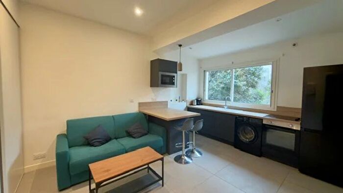 Appartement à louer - Marseille e , Lodi - 1 pièce