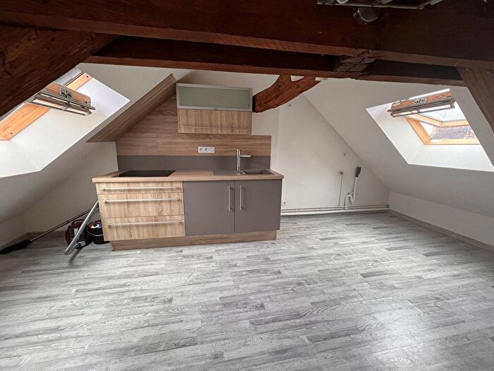 Appartement à louer - Neuville Aux Bois - 2 pièces - 1 chambre