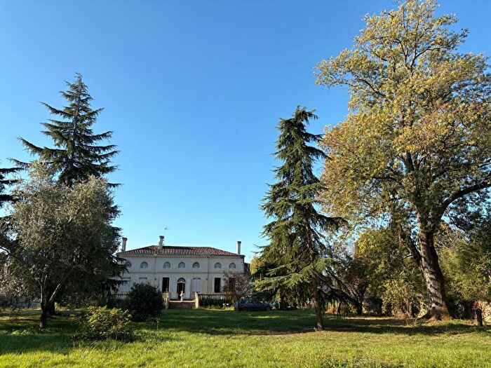 Maison à vendre - Lamothe-Landerron - 6 pièces - 3 chambres