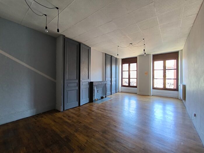 Rive-de-Gier, Centre-ville, Baldeyrou, République - Appartement 4 pièces à louer