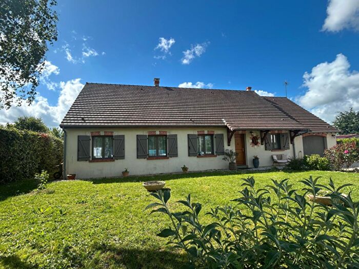 Maison 5 pièces à La Chapelle-Saint-Martin-en-Plaine, à vendre