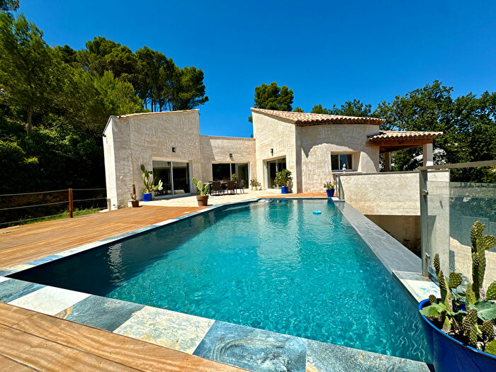 Maison 6 pièces à vendre à Laudun-l'Ardoise