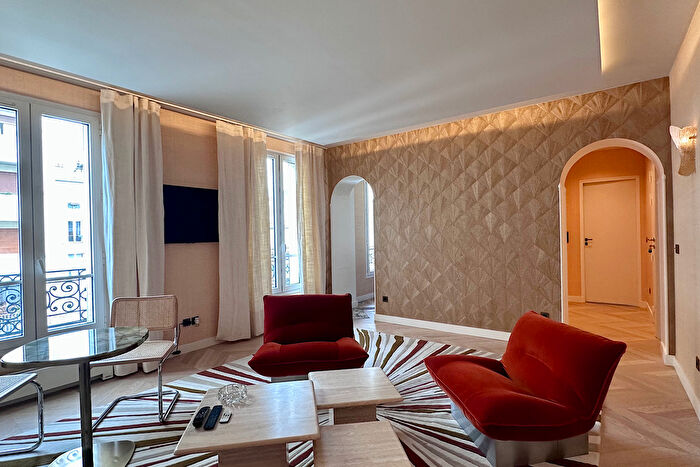 Appartement 2 pièces à Paris 7ème, Champ de Mars, à louer