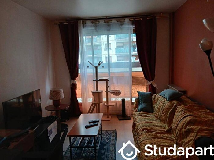 Appartement à louer - Clignancourt-Jules Joffrin, Paris ème arrondissement - 2 pièces