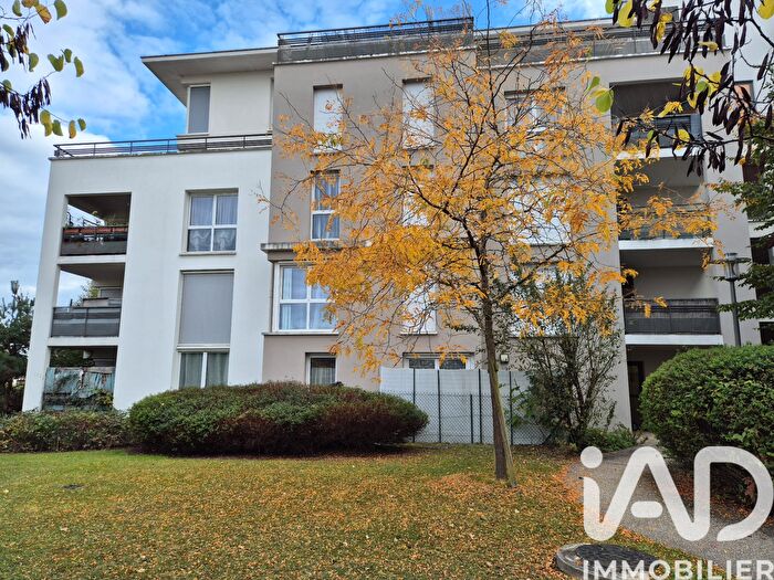 Appartement à vendre - Corbeil-Essonnes, Tarterêts - 3 pièces - 2 chambres