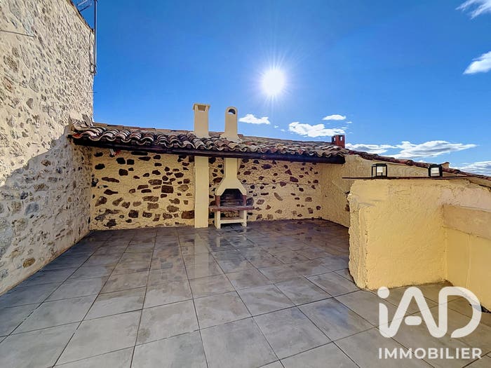 Maison 8 pièces à vendre à Magalas