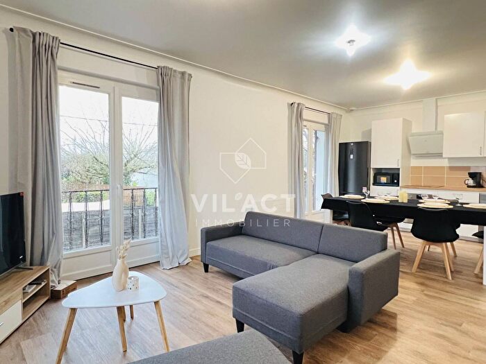 Appartement à louer - Plateaux, Floirac - 1 pièce