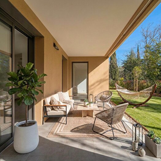 Aix-en-Provence, Saint-Donat, Les Platanes : Appartement 4 pièces à vendre