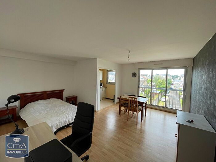 Le Mans, Chasse Royale, Hôpital : Appartement 1 pièce à louer