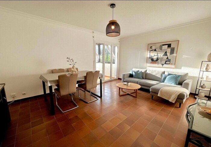 Appartement à vendre - Bastia, Centre-ville, Cardo - 3 pièces - 2 chambres