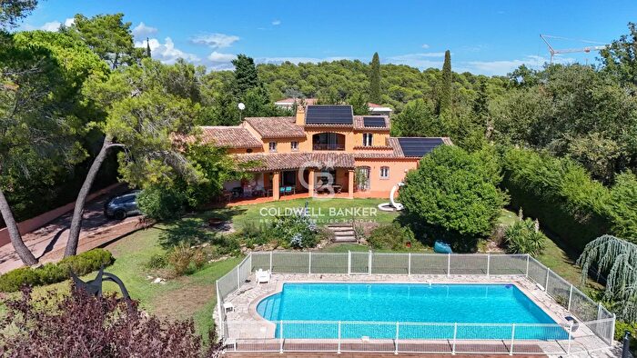 Maison à vendre - Mougins, Font Neuve, Saint-Basile, Fontmerle, Nartassière - 6 pièces - 5 chambres