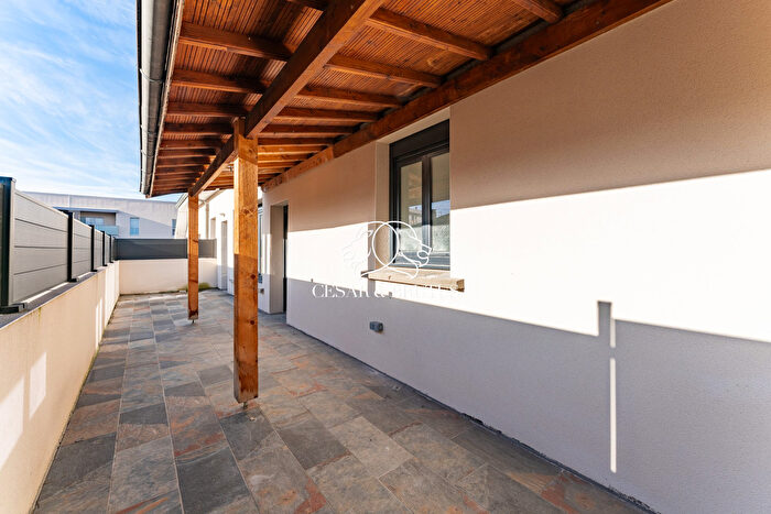 Appartement à vendre - La Verpillière - 4 pièces - 3 chambres