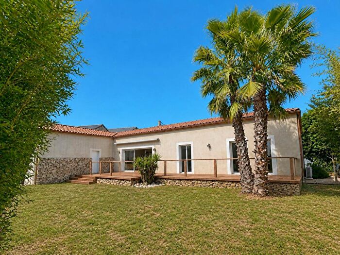 Maison à vendre - Le Cailar - 6 pièces - 4 chambres
